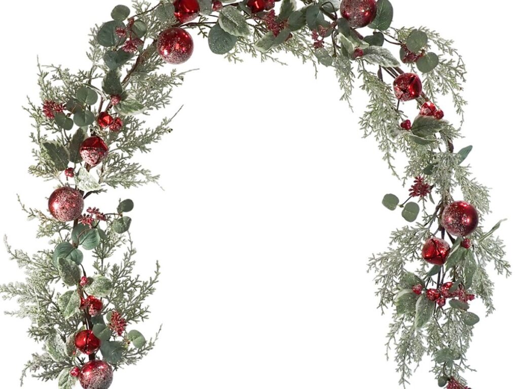 Festive Christmas Garland Ideas for Your Home